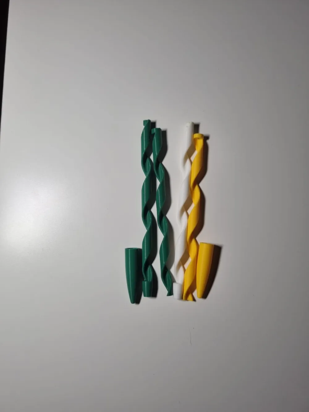 Spriral Fidget Pen V2 - With magnets! by Riky2141 MakerWorld: Download ...