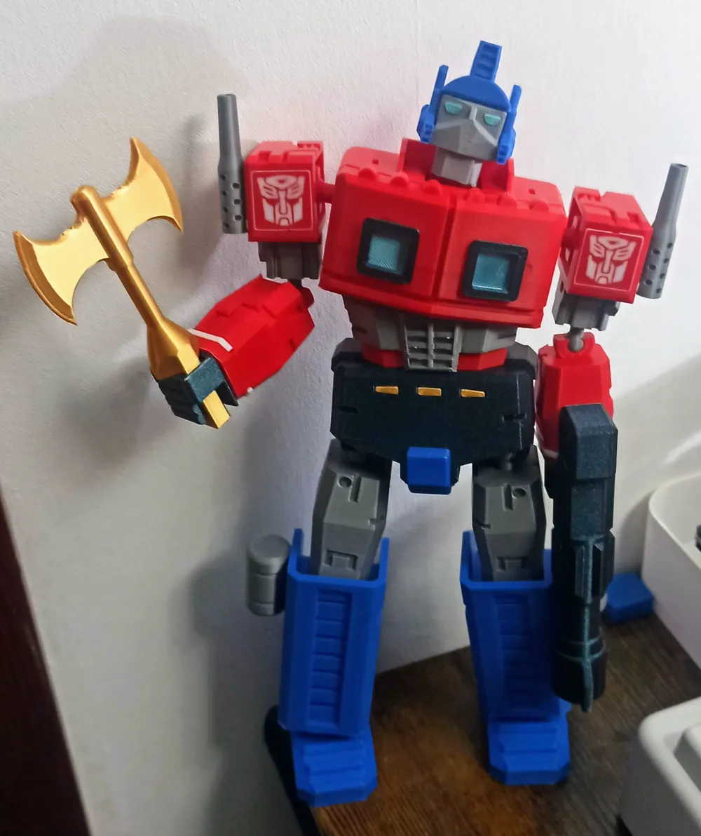 Articulated big and mini Optimus Prime w weapons by Savo222 MakerWorld ...