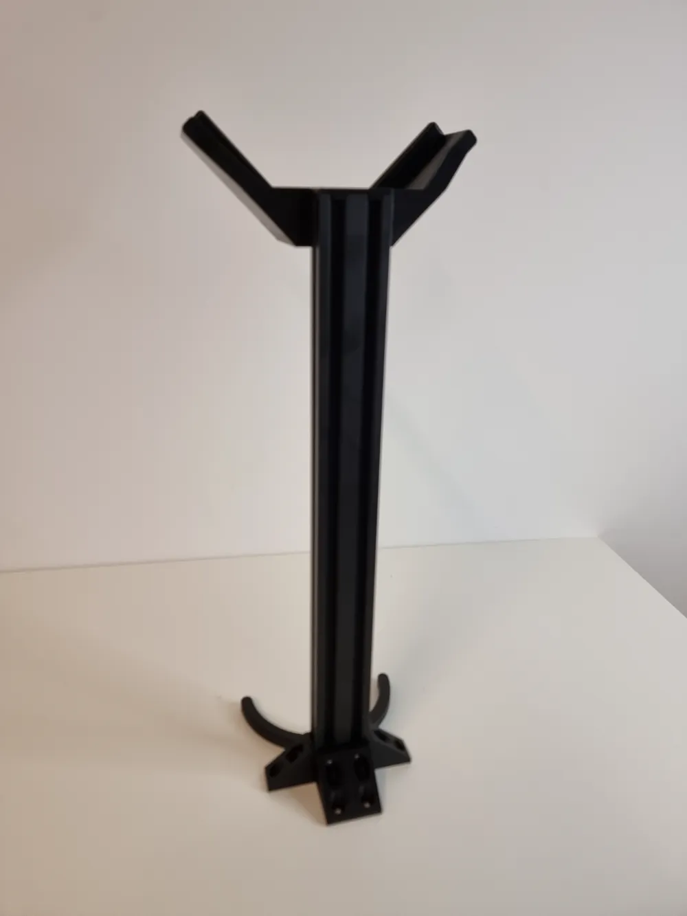 Resin Vat holder - 2040 v-slot by Lasqa. - MakerWorld