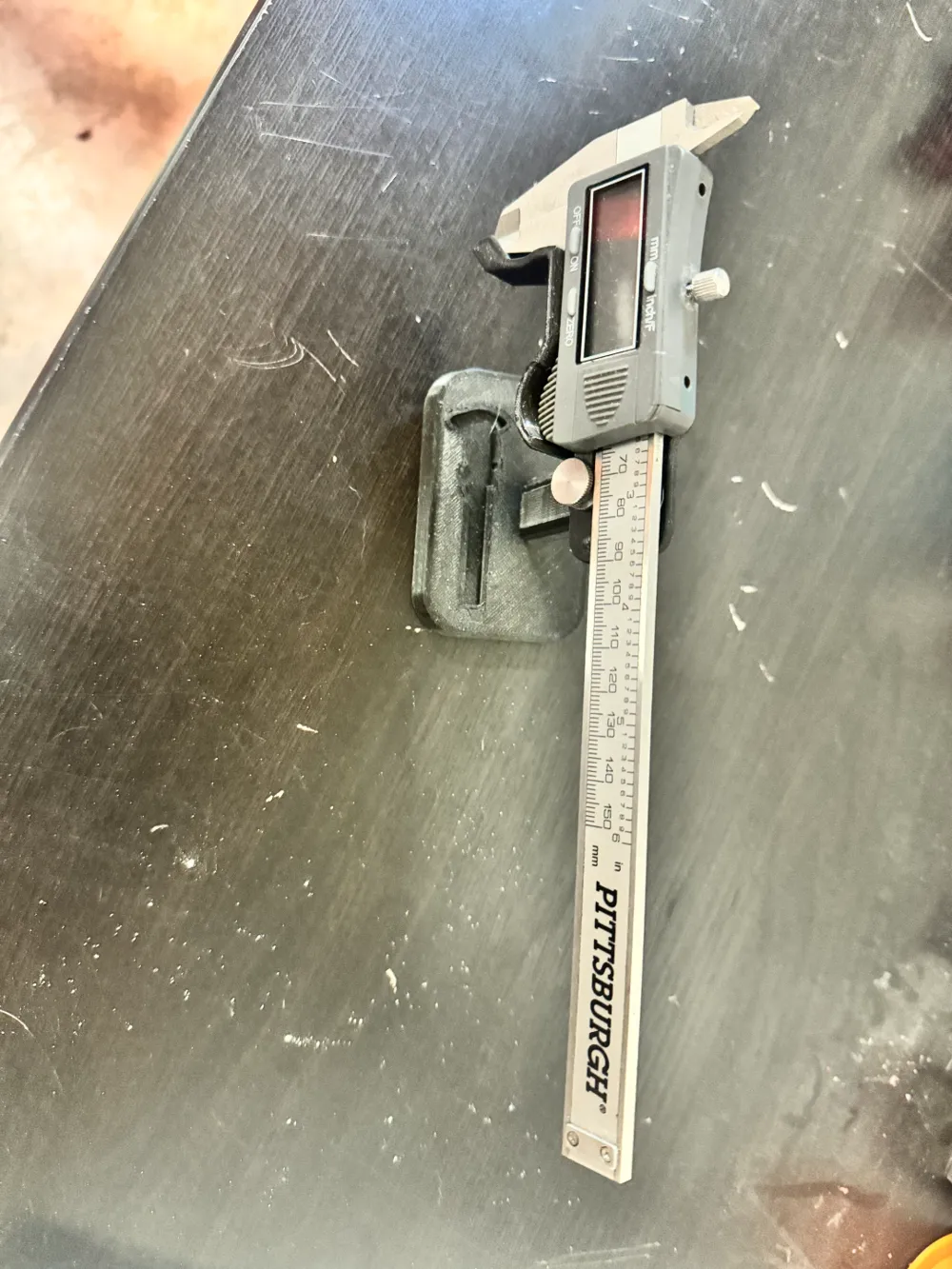 Caliper Stand with TPU feet by Skeptec - MakerWorld