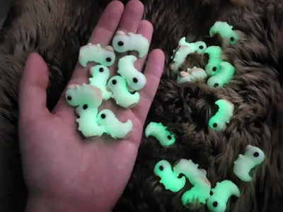 Hollow Knight Glow Worm Grub by Jonparrish3D MakerWorld: Download Free ...