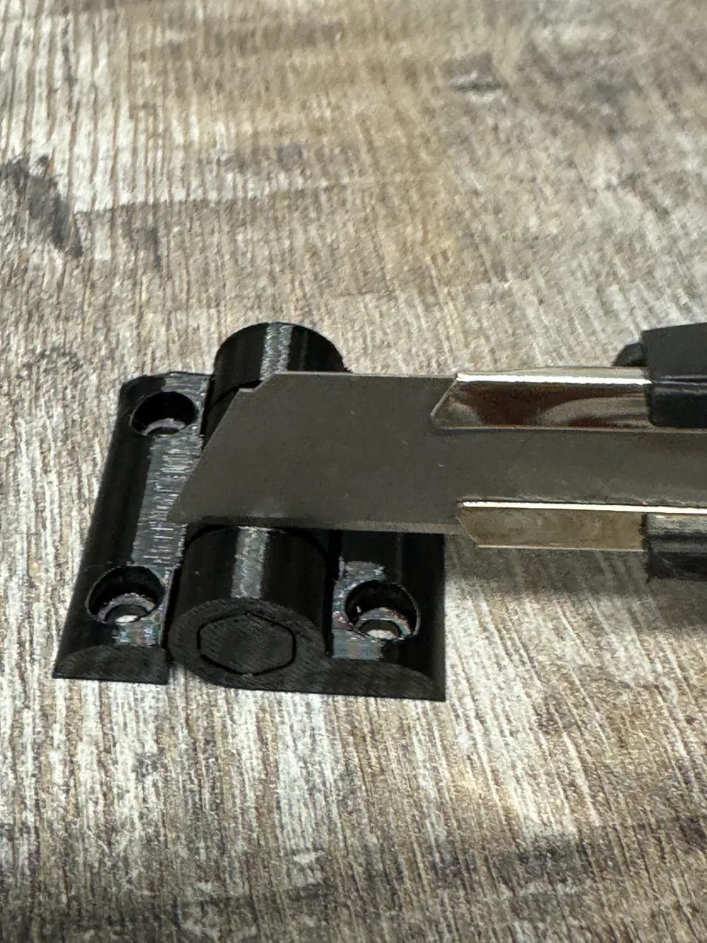 Hinge with snapped positions by Keyline Studio MakerWorld: Download Free 3D Models