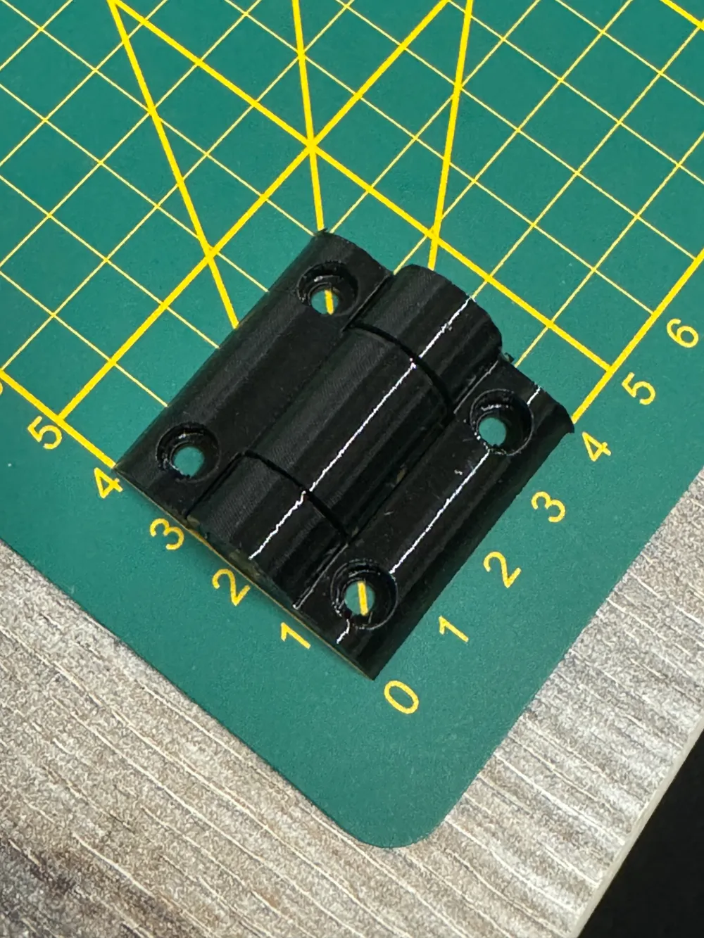 Hinge with snapped positions by Keyline Studio MakerWorld: Download ...