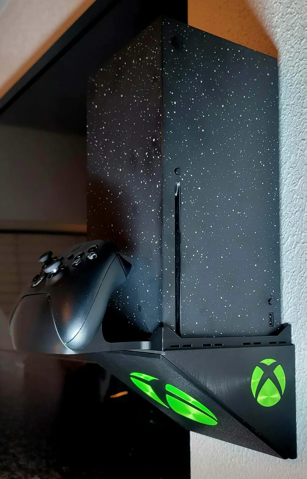 Xbox Base and Controller holder - Free 3D Print Model - MakerWorld