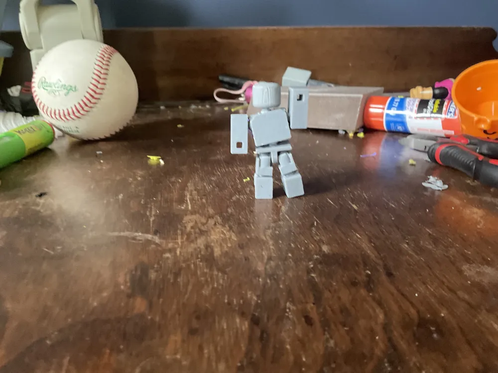 fully articulated Robloxian figure - Free 3D Print Model - MakerWorld