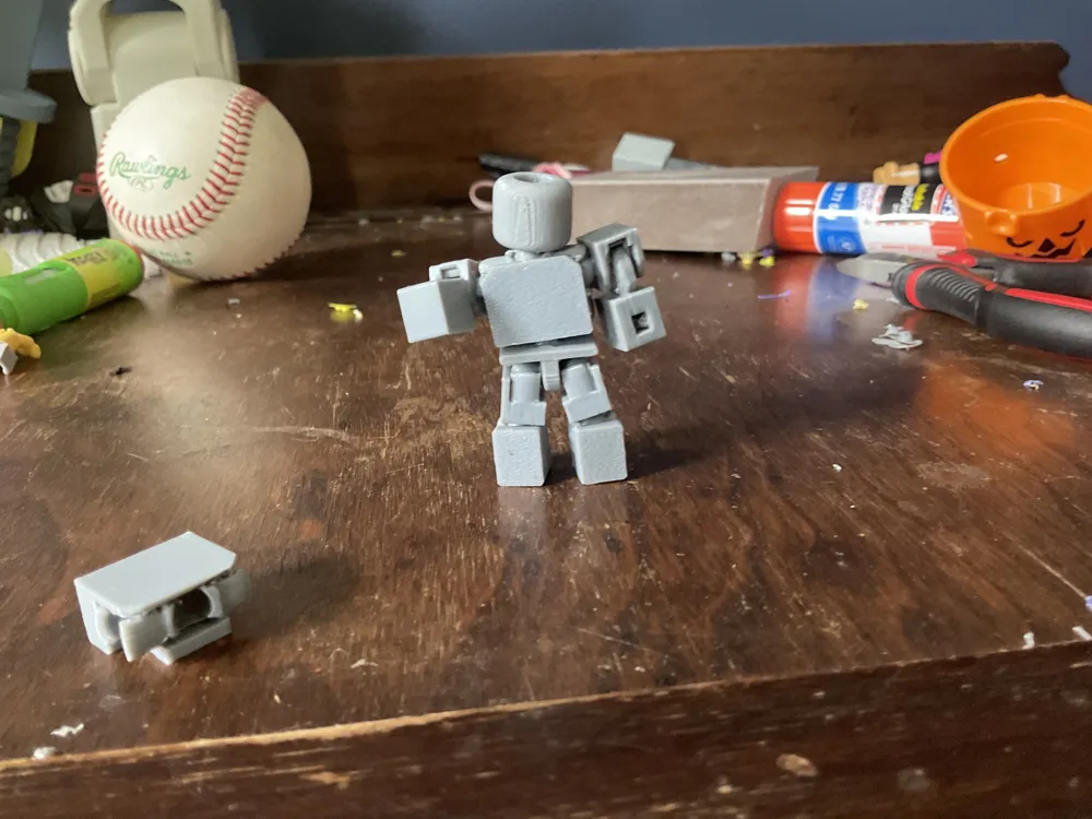 fully articulated Robloxian figure Remixed by Bcool1313 MakerWorld ...