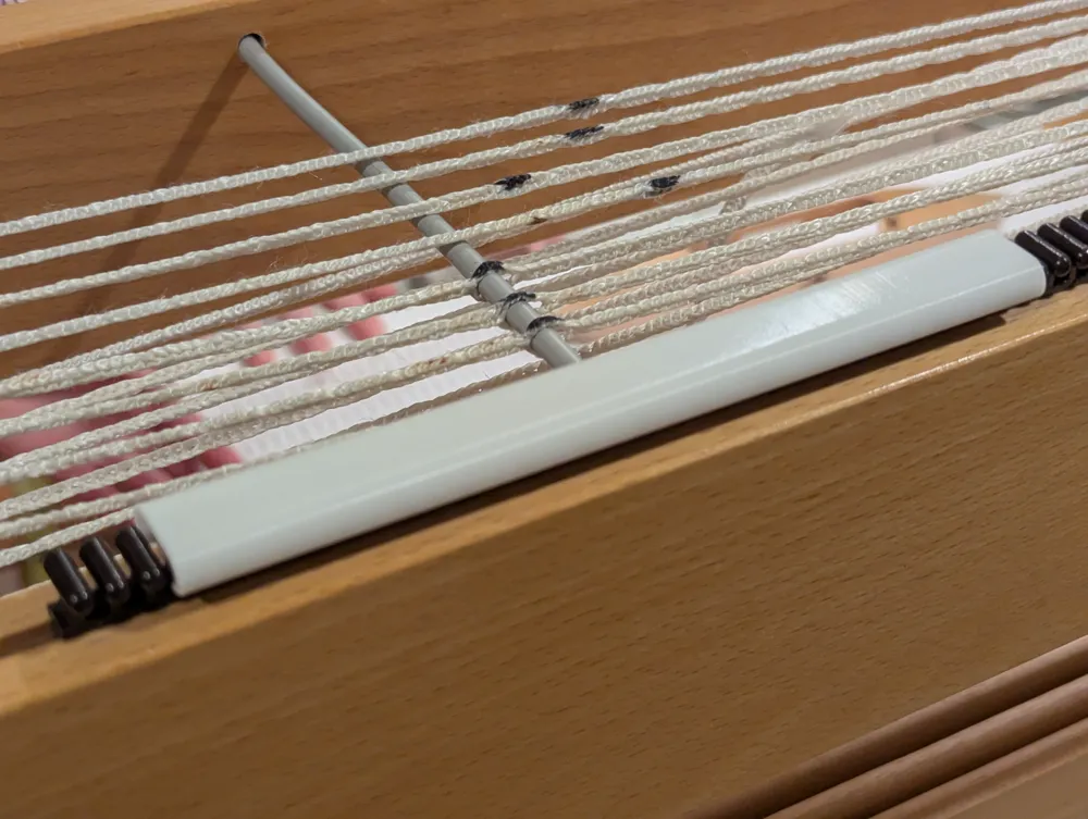 Raddle Caps for Louet Loom by Eats, Shoots & Leaves - MakerWorld