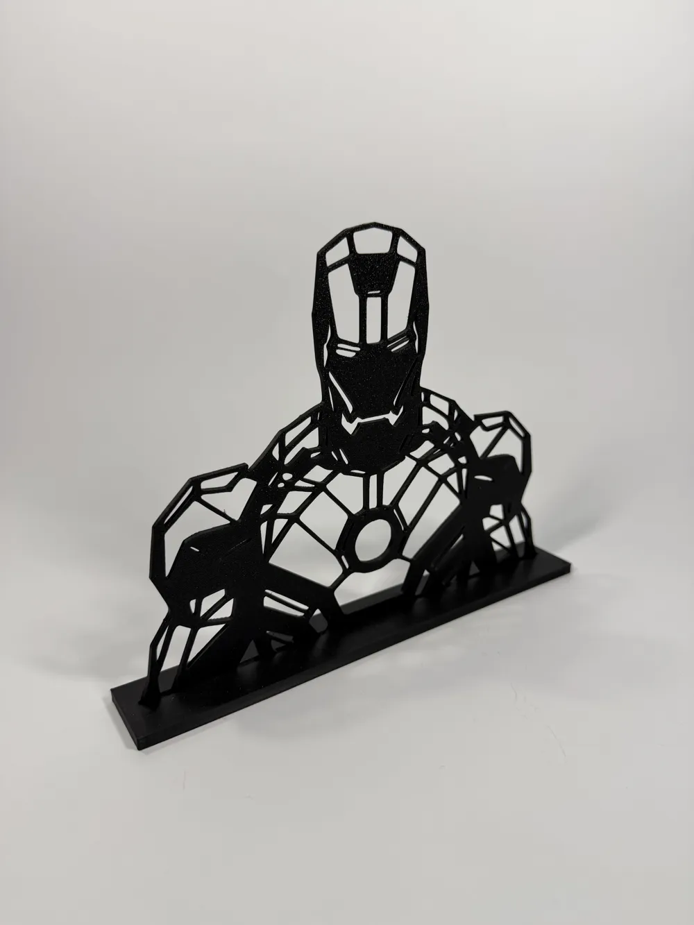 Line Art Iron Man with stand by 3Disastar MakerWorld: Download Free 3D ...
