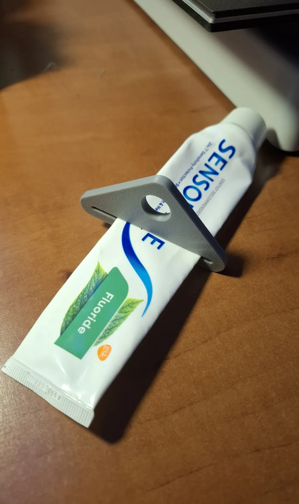 Simple Toothpaste/Tube Squeezer by Stheiner 3D MakerWorld: Download Free 3D Models