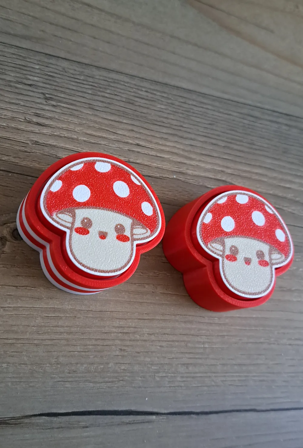 Cute kawaii mushroom fidget clicker toy - Free 3D Print Model - MakerWorld
