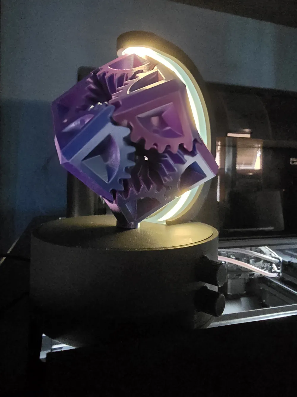 Rotating Gear Lamp Display by FilliFuu MakerWorld: Download Free 3D Models