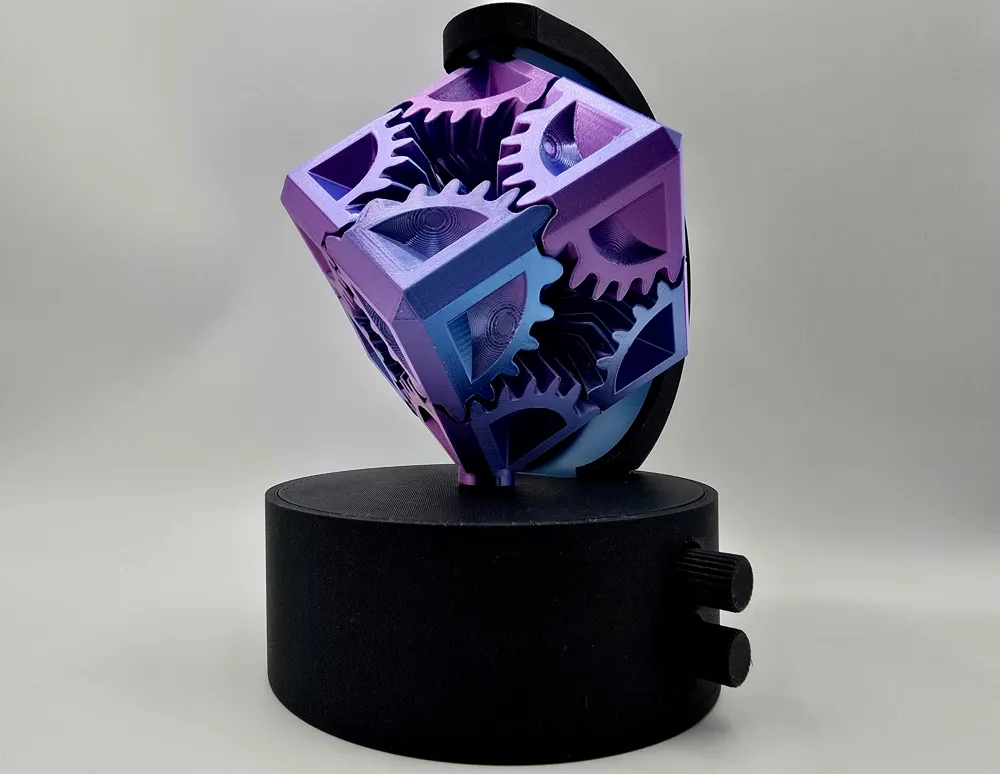 Rotating Gear Lamp Display by FilliFuu MakerWorld: Download Free 3D Models