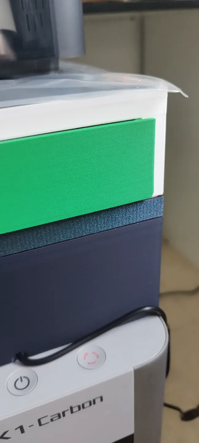 MIDDLE STACKABLE LED STRIP Top glass riser by Claudio "CloClo ...