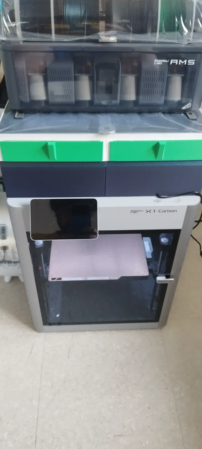 MIDDLE STACKABLE LED STRIP Top glass riser by Claudio "CloClo ...