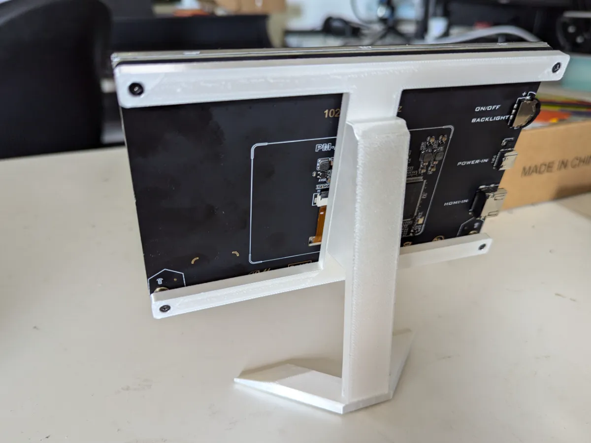 7-tums bärbar skärmhållare av Tom MakerWorld: Gratis 3D-Modell abe lade