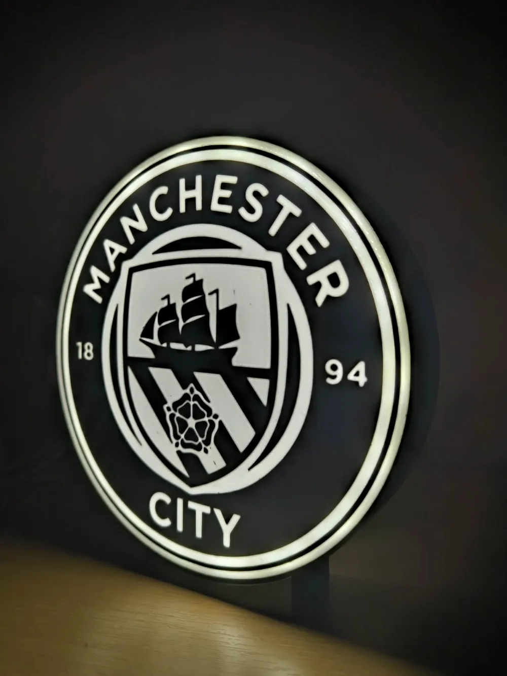 Manchester City - Black&White lightbox - Free 3D Print Model - MakerWorld
