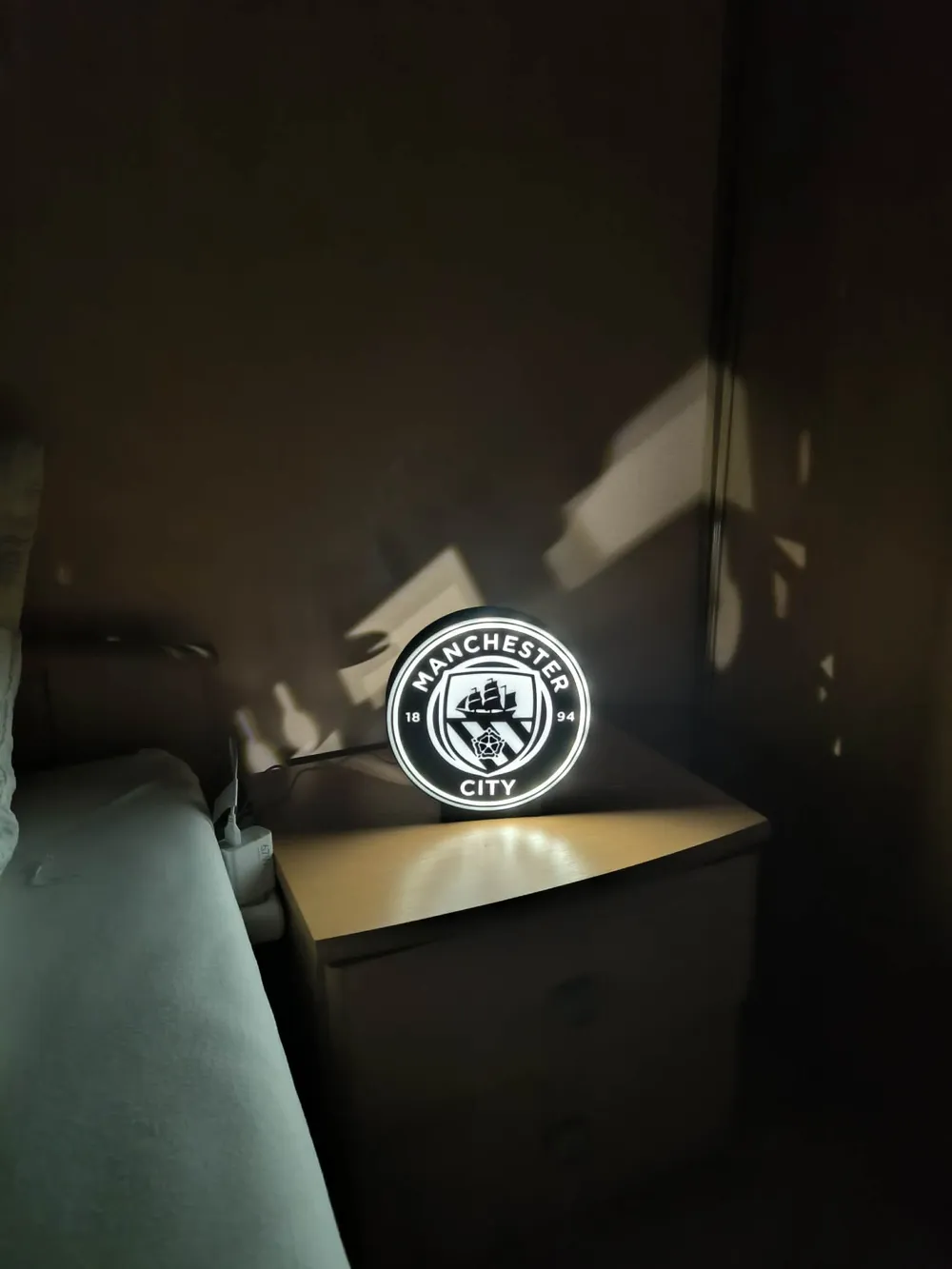 Manchester City - Black&White lightbox - Free 3D Print Model - MakerWorld