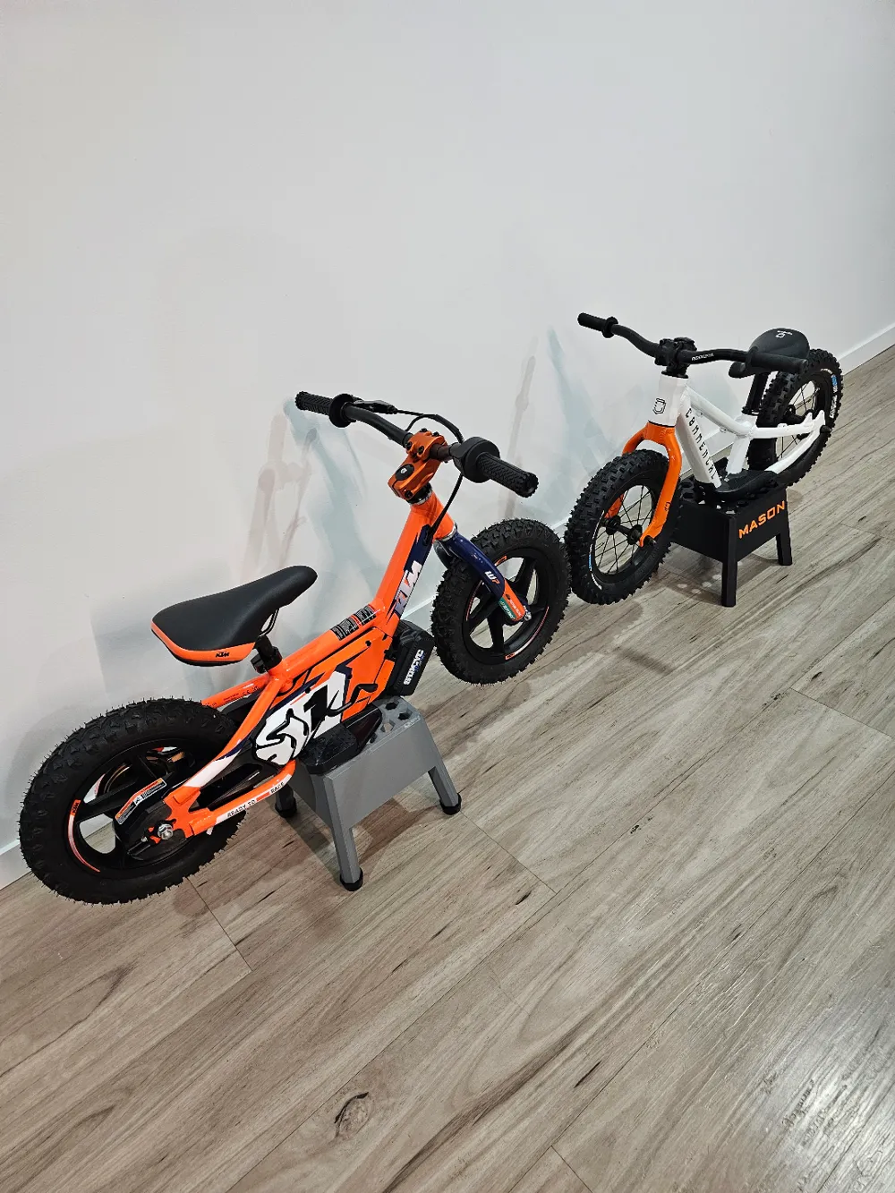 Stacyc / Balance Bike Stand / Stool - Free 3D Print Model - MakerWorld