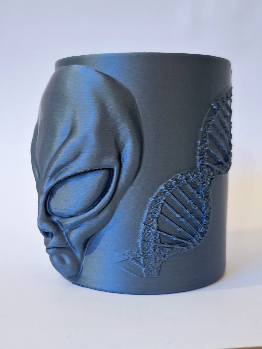 alien pencil holder by dreampaint92 - MakerWorld
