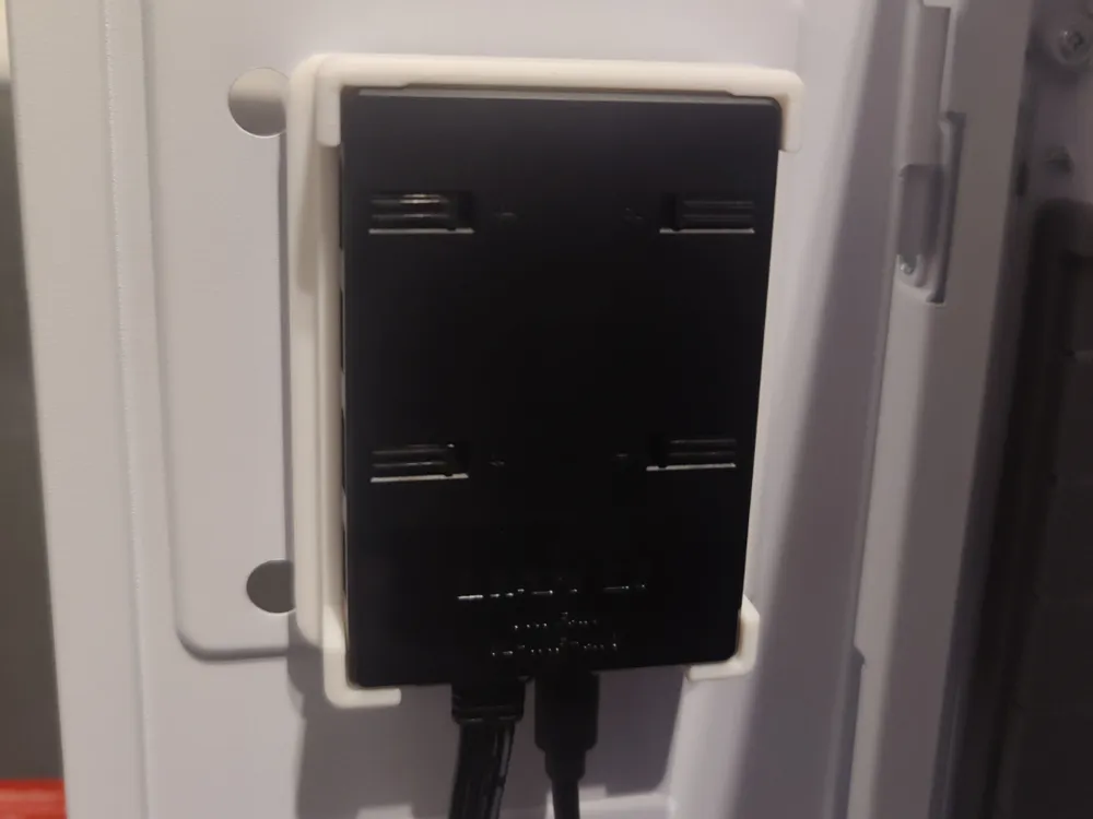 Lian Li Uni Fan SL-INF-AIO Mount for SSD 2.5" by IQndk - MakerWorld