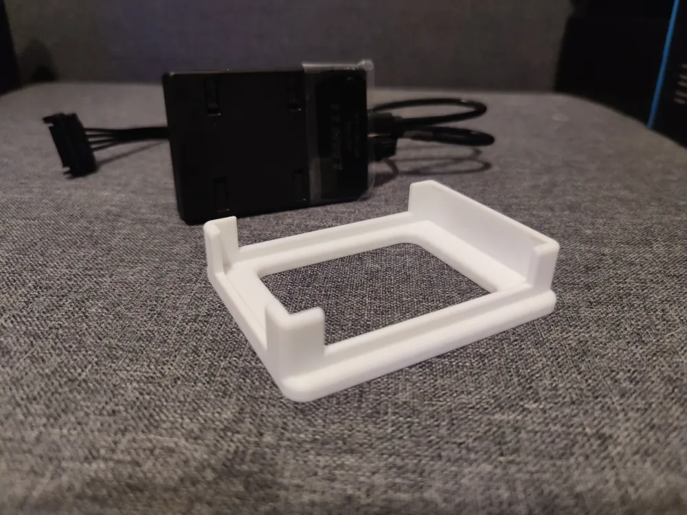 Lian Li Uni Fan SL-INF-AIO Mount for SSD 2.5" by IQndk - MakerWorld