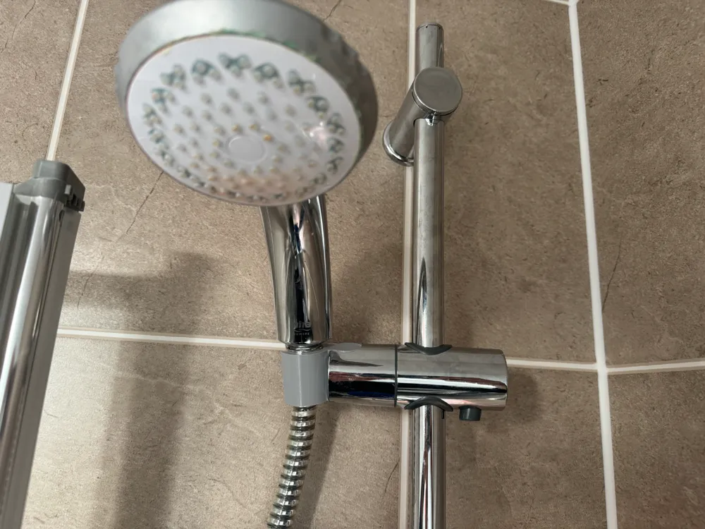 Shower Head Holder Adaptor (19mm female->24mm male) by AlanT1977 ...