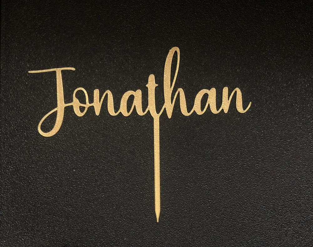 Jonathan cake topper - Free 3D Print Model - MakerWorld