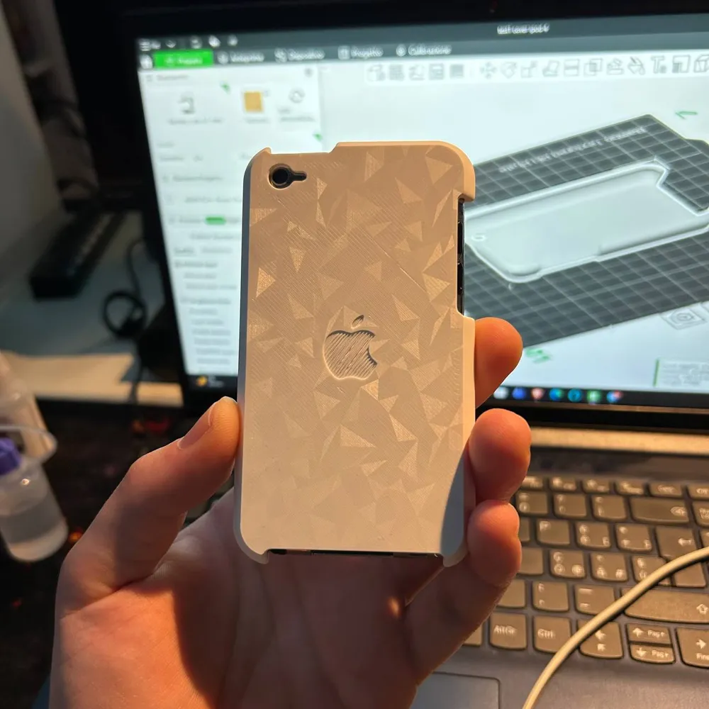 iPod touch 4th Generation Apple Logo Cover - Free 3D Print Model ...