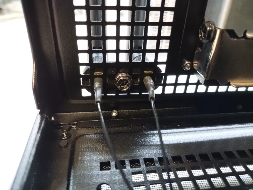 ASUS Prime AP201 Case, WiFi antenna bracket by pietja - MakerWorld