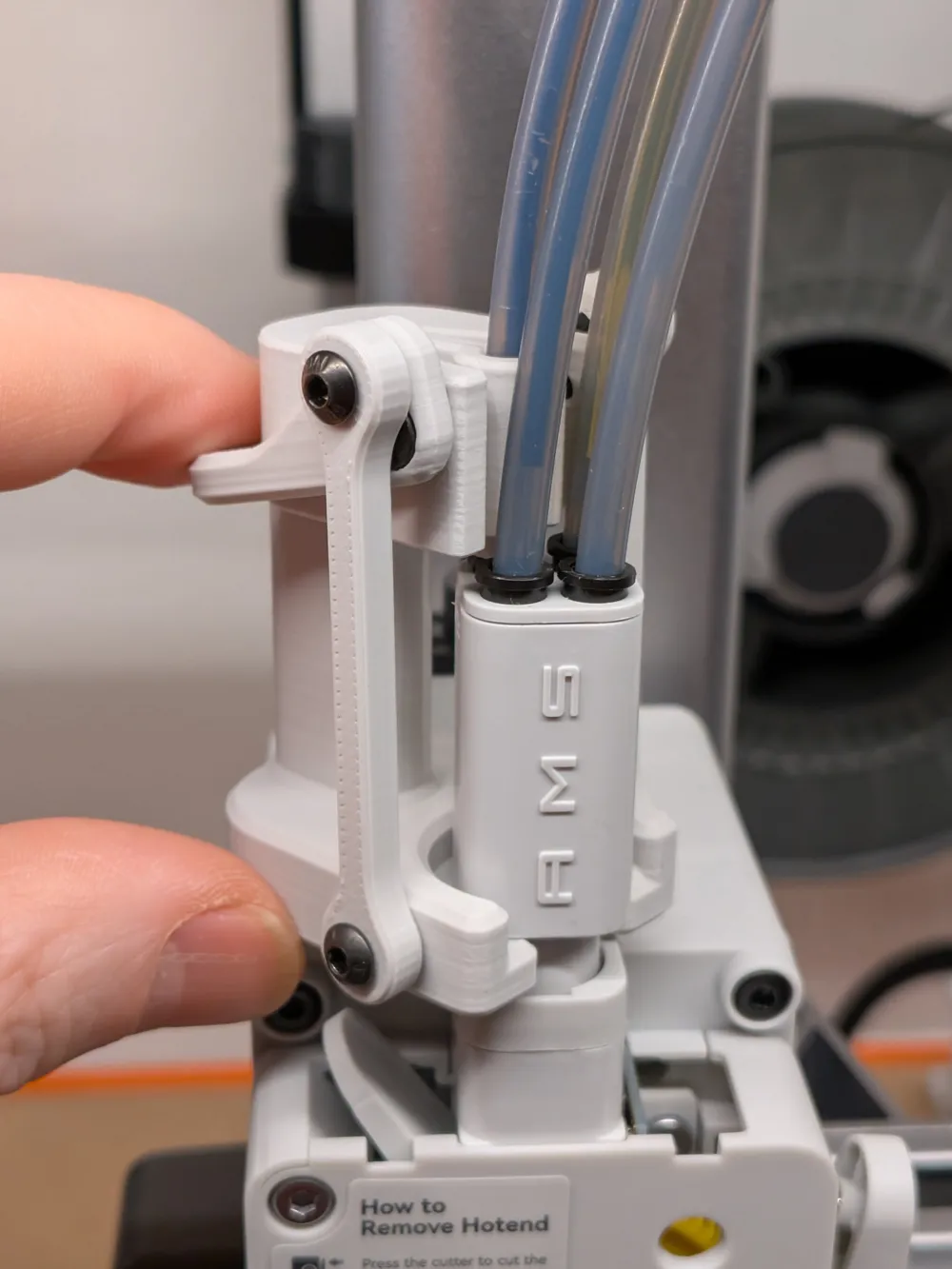 Herramienta para retirar el tubo PTFE del concentrador AMS Lite Hub por pyalot - MakerWorld