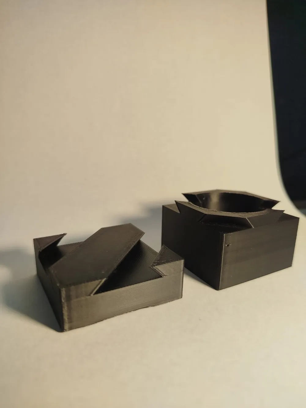 Impossible box - magic trick by omriklein MakerWorld: Download Free 3D ...