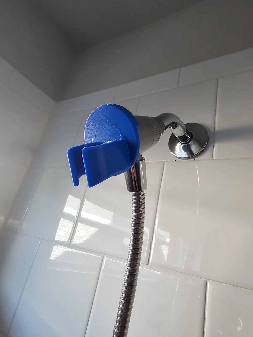 Moen Magnetix Shower Head Adapter by ldflick - MakerWorld