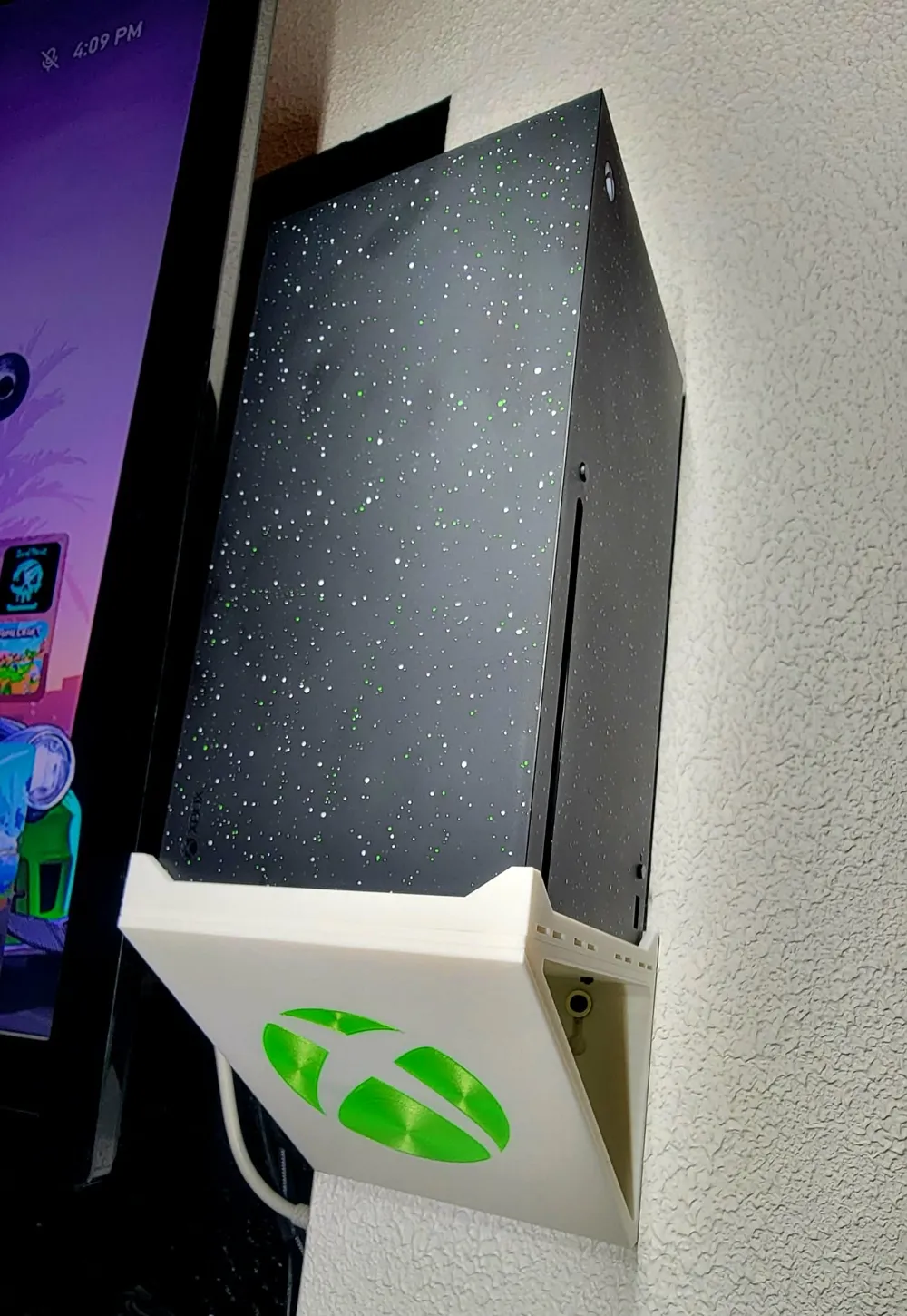 XBOX SERIES X WALL MOUNT - Free 3D Print Model - MakerWorld