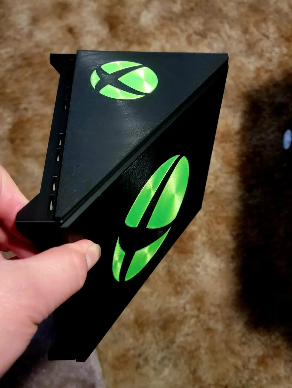XBOX SERIES X WALL MOUNT - Free 3D Print Model - MakerWorld
