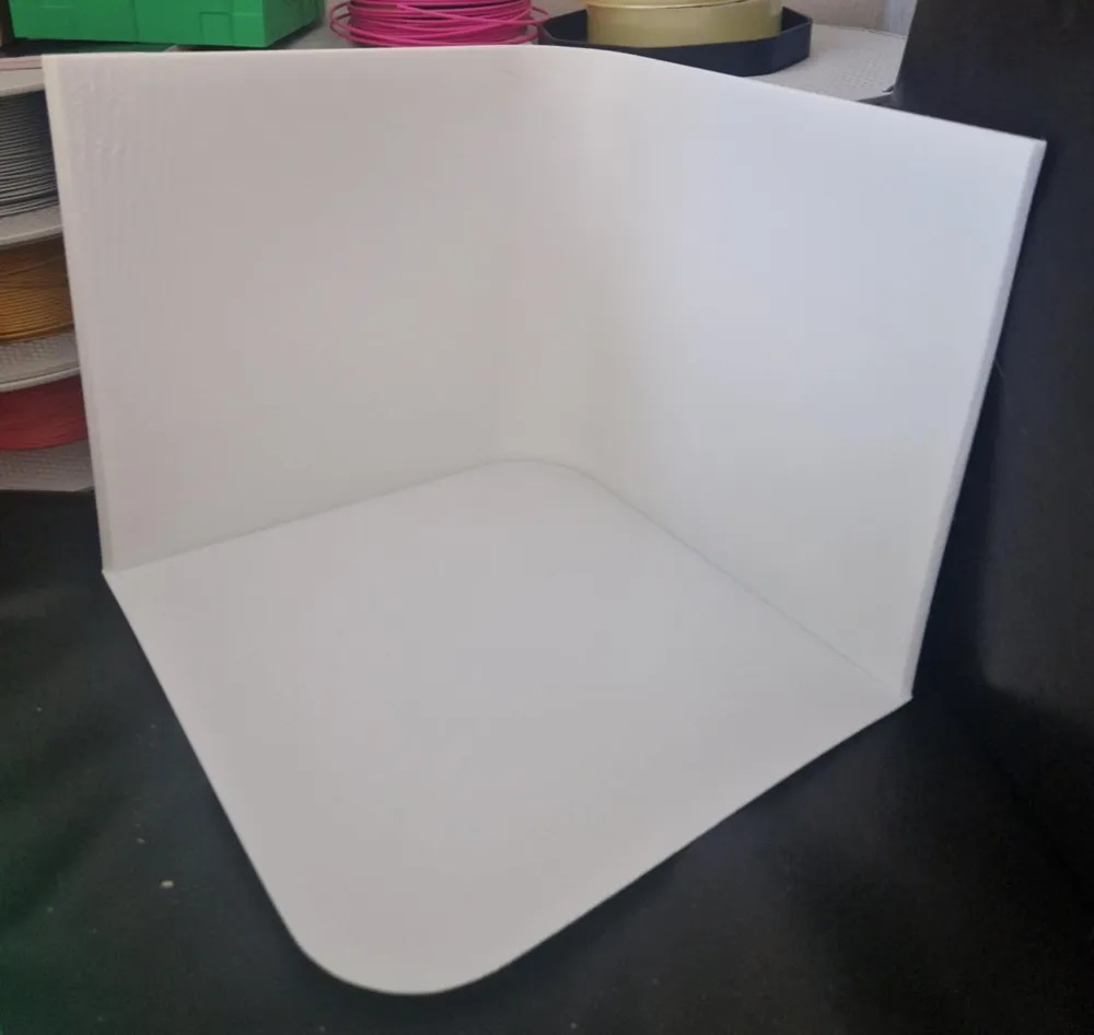 Compact Corner Photo Booth - Curved - Seamless - Free 3D Print Model ...