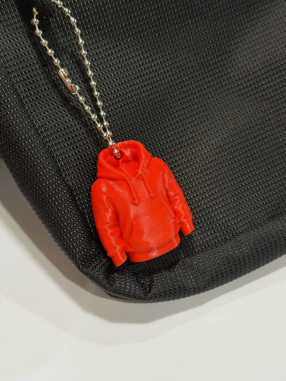Mini Hoodie Keychain - Free 3D Print Model - MakerWorld
