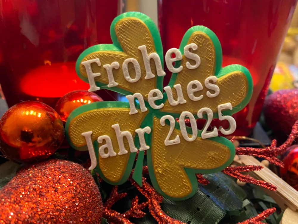 Lucky clover 2025 Happy new year by eric.willms - MakerWorld