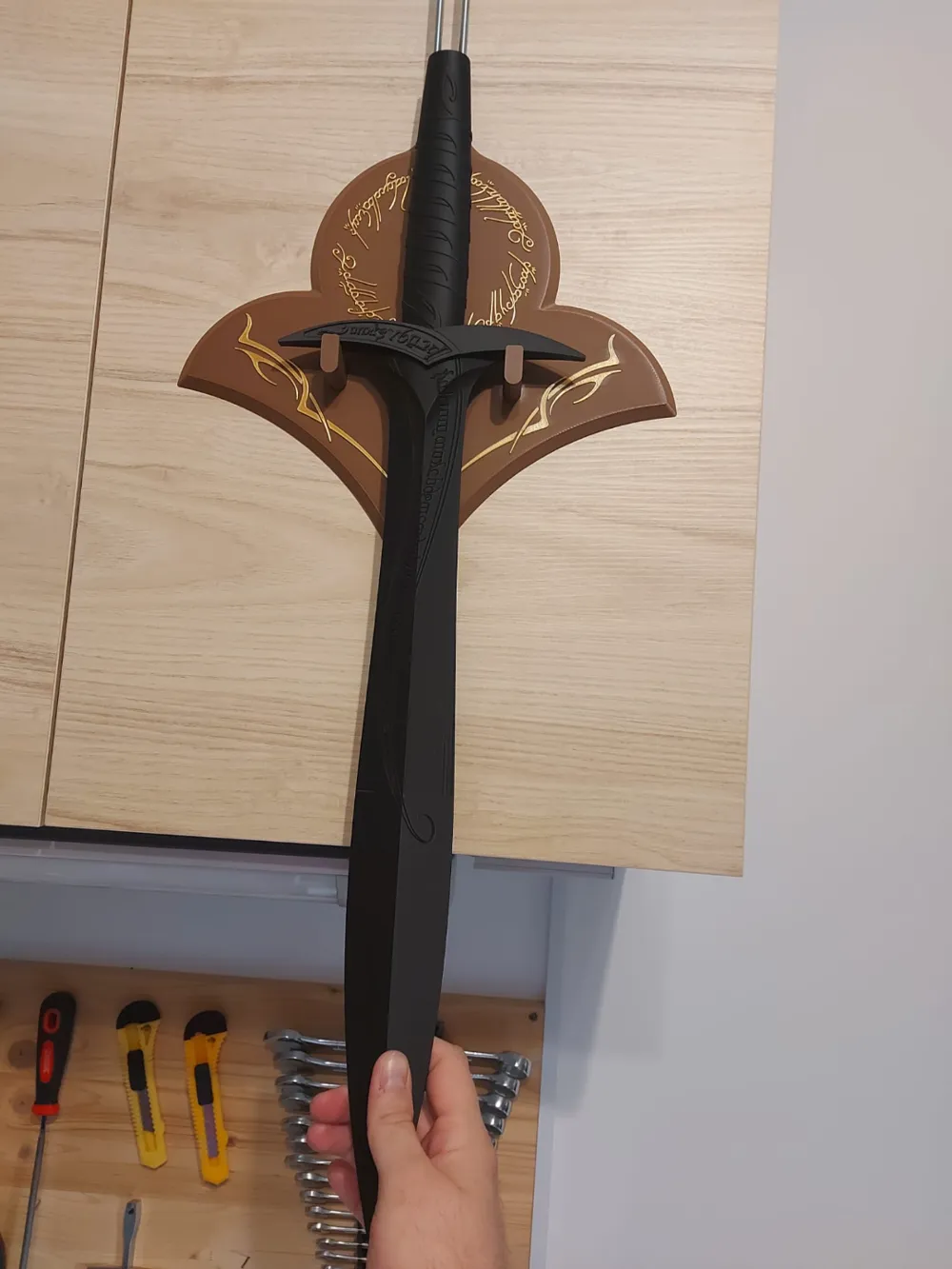 Sting sword stand - Free 3D Print Model - MakerWorld
