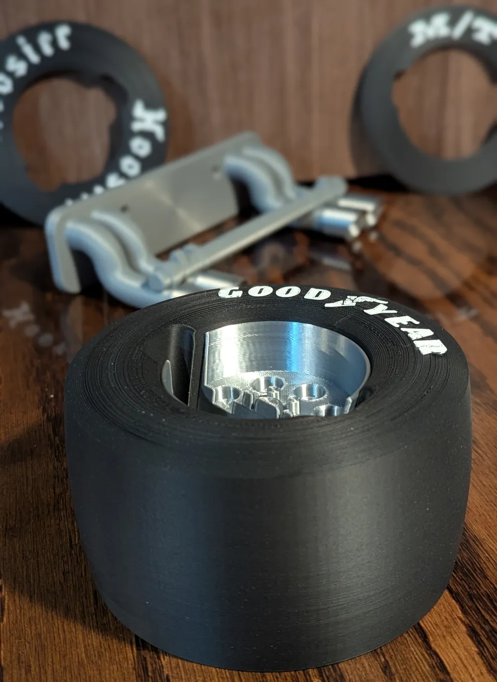 Drag Slick Phone Holder by B-prints MakerWorld: Download Free 3D Models