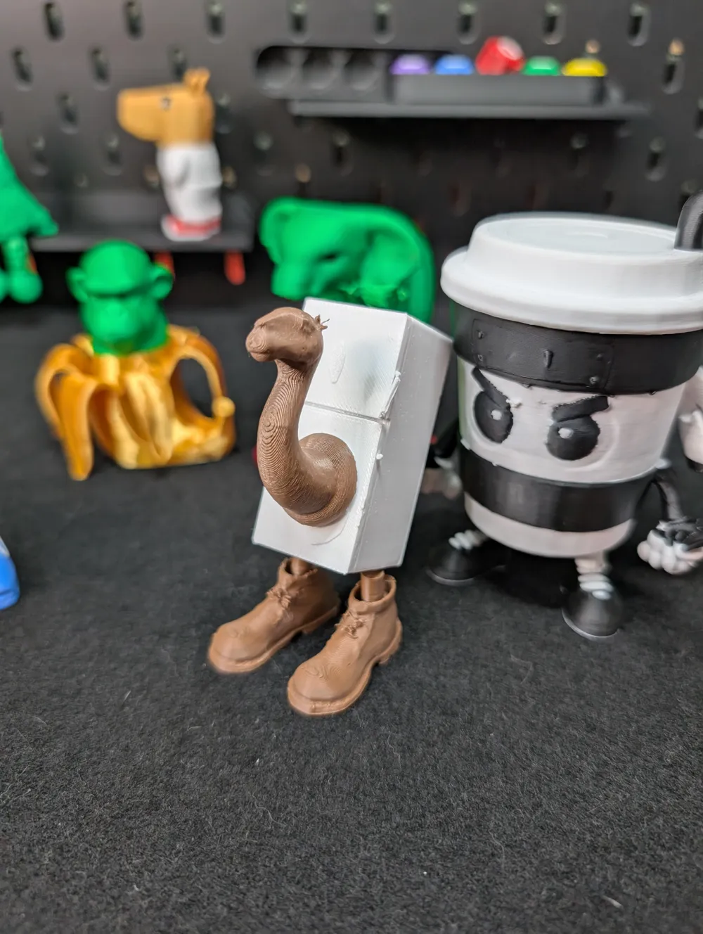 Camello Refrigerator by Freaky3D MakerWorld: Download Free 3D Models