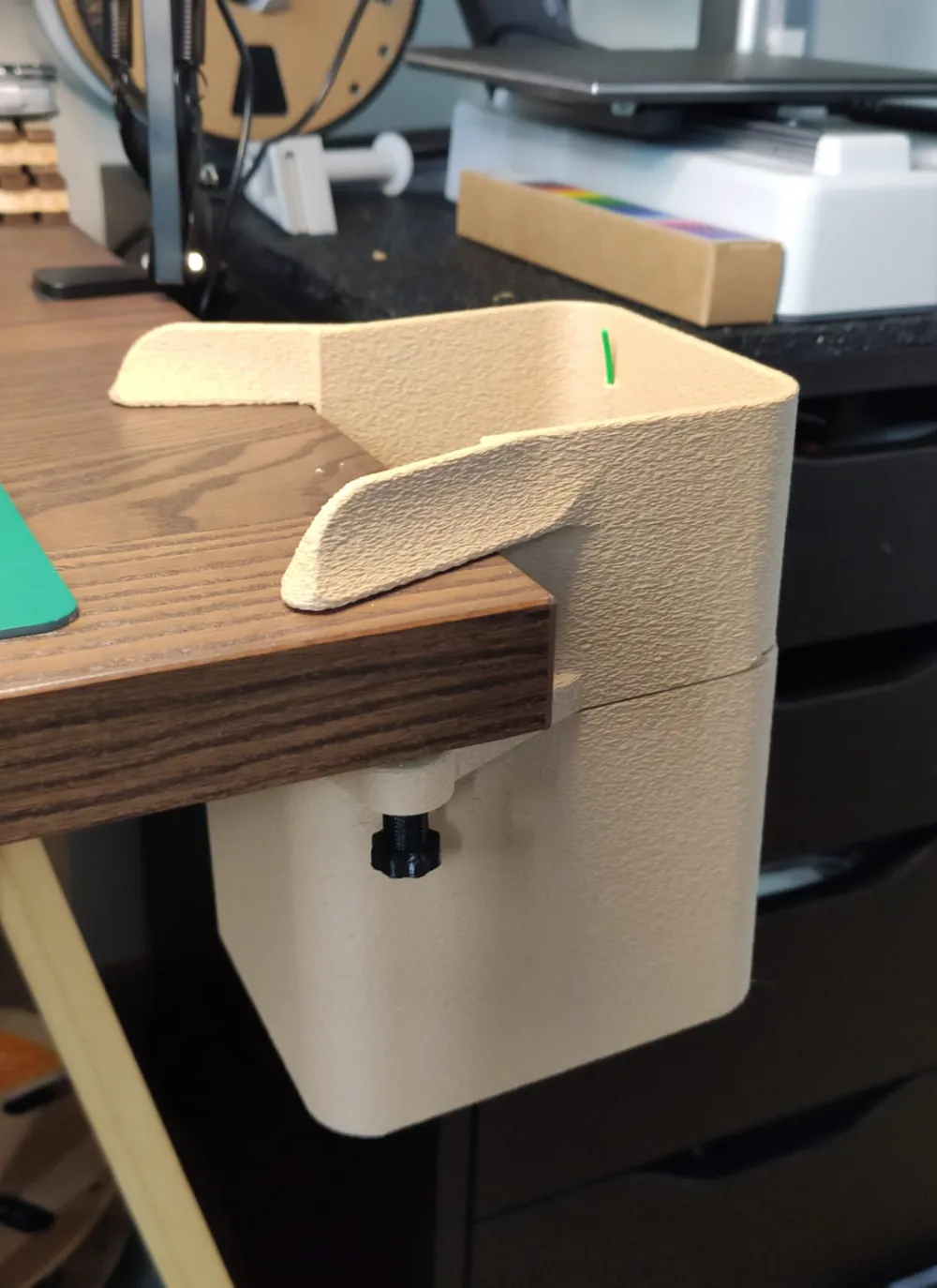 Desk trash bin V2 - Free 3D Print Model - MakerWorld