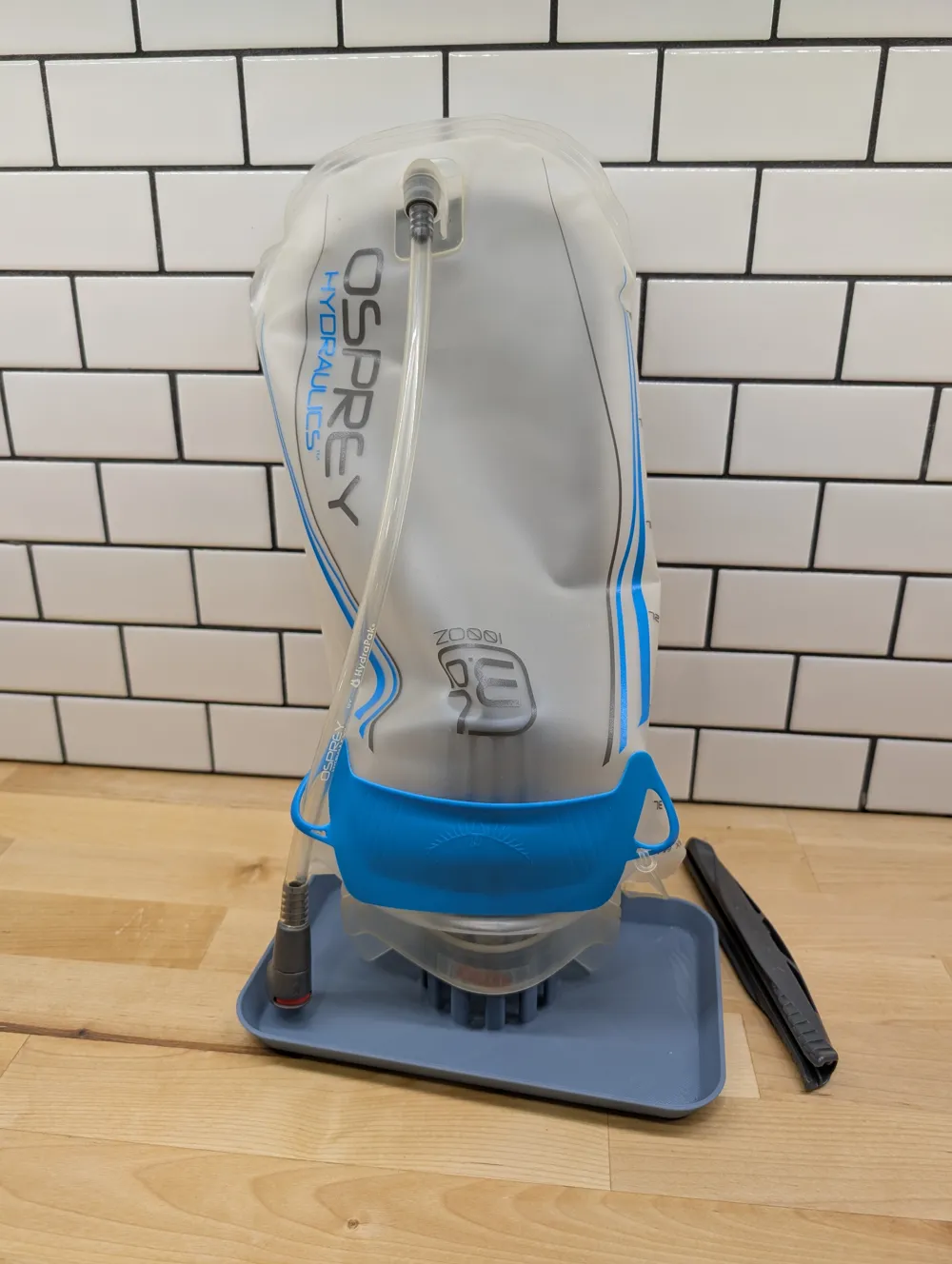 Hydration Bladder Drying Stand with Drip Tray - Free 3D Print Model ...