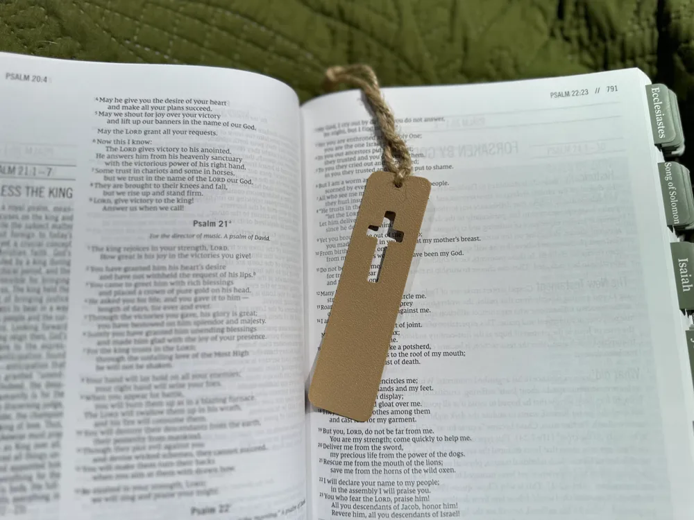 Cross Bookmark - Free 3D Print Model - MakerWorld