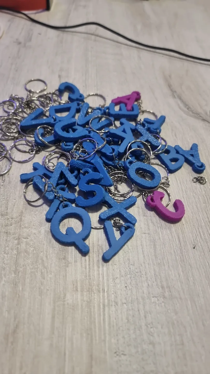 T Keychain with letter by nasty.cadiz - MakerWorld