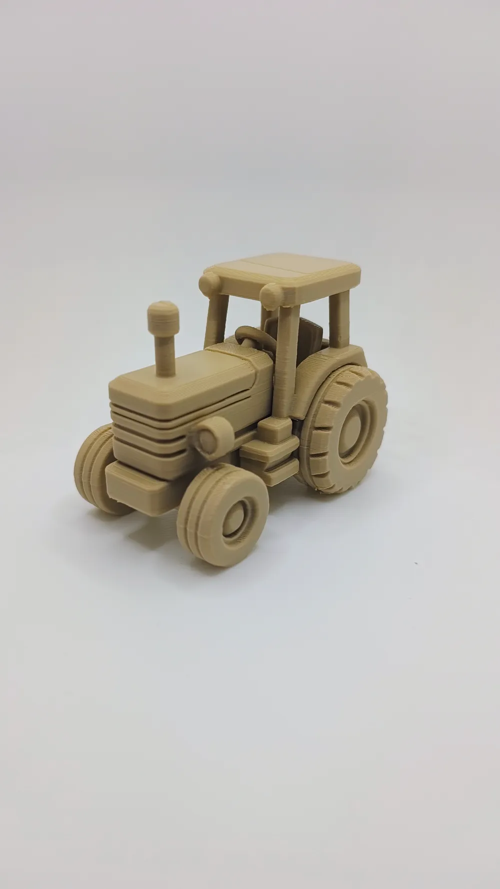 Nostalgic Tractor with Charm - Free 3D Print Model - MakerWorld