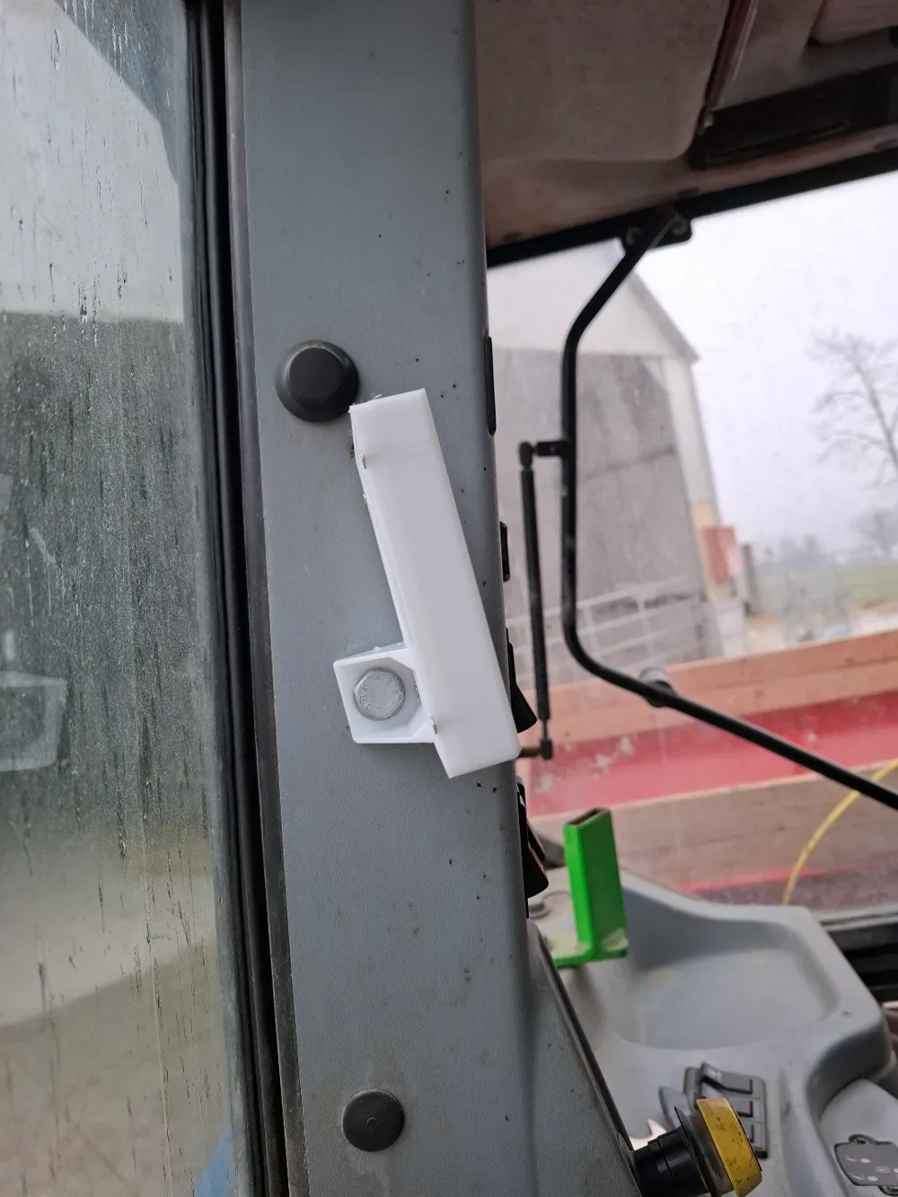 phone holder for New Holland tractors by Trombetta_3D - MakerWorld