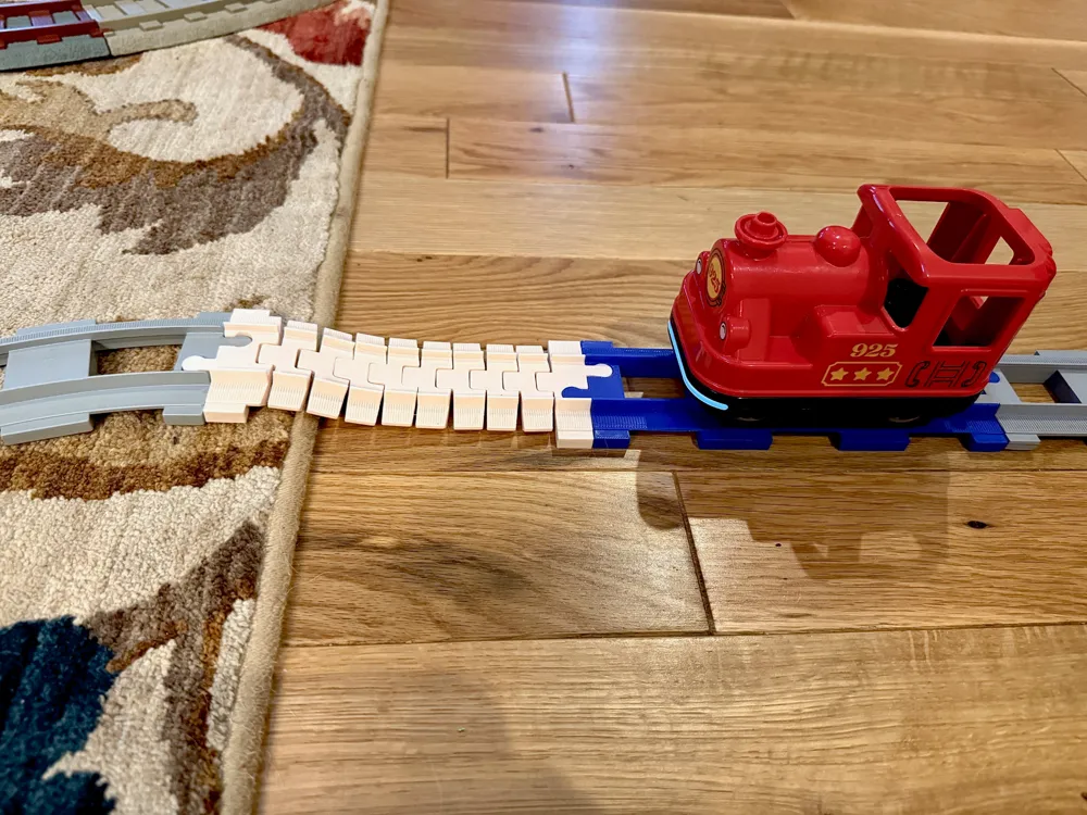 Duplo Train Track - Flexible by JC58 - MakerWorld