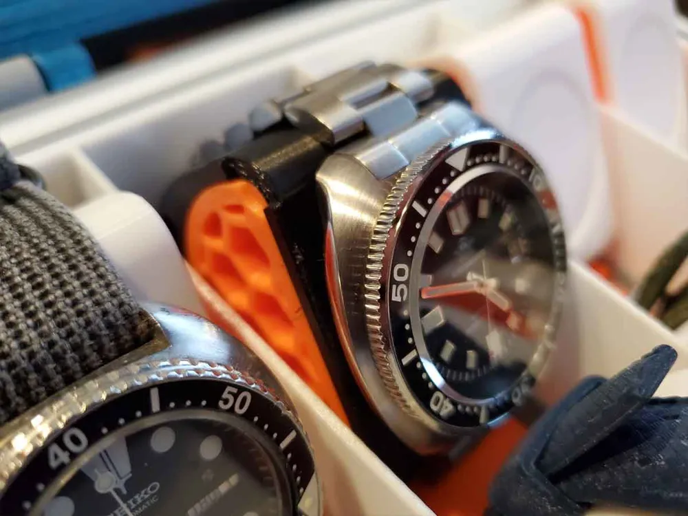 Gridfinity Watch Stand - Watches with Large Bands Remixed by ...