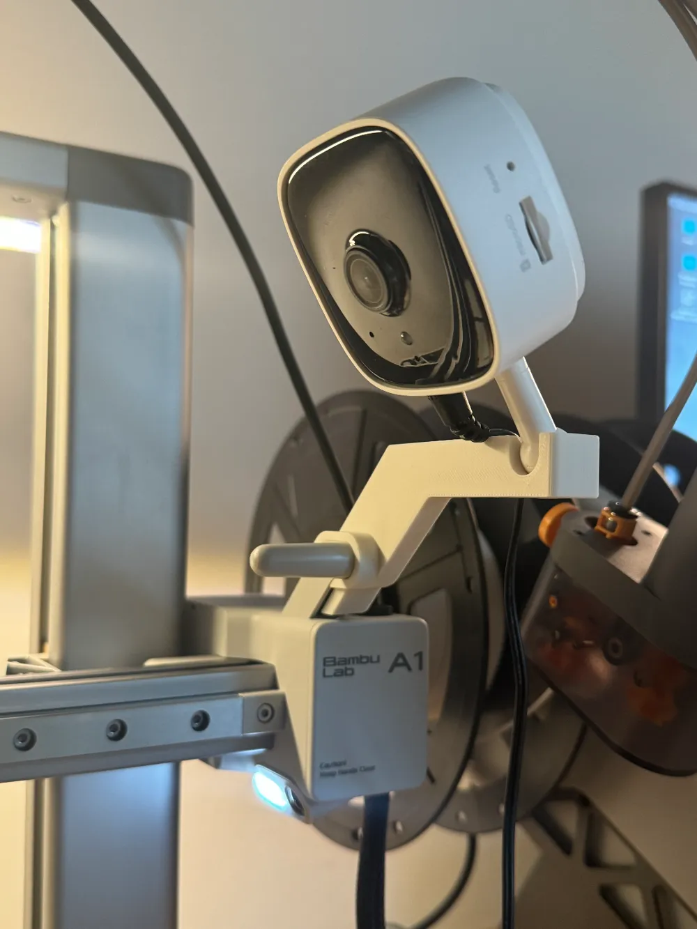 Bambulab A1 Tapo C110 camera holder by Robbicon - MakerWorld