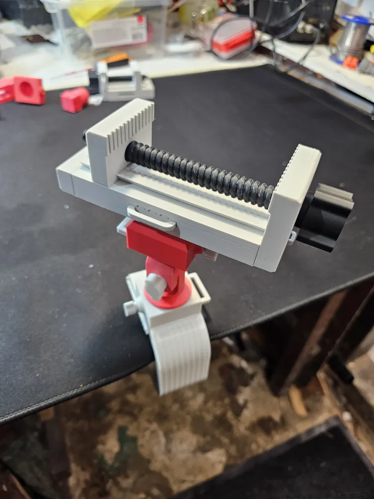 Vise attachment for Modular clamp workshop system - Free 3D Print Model ...